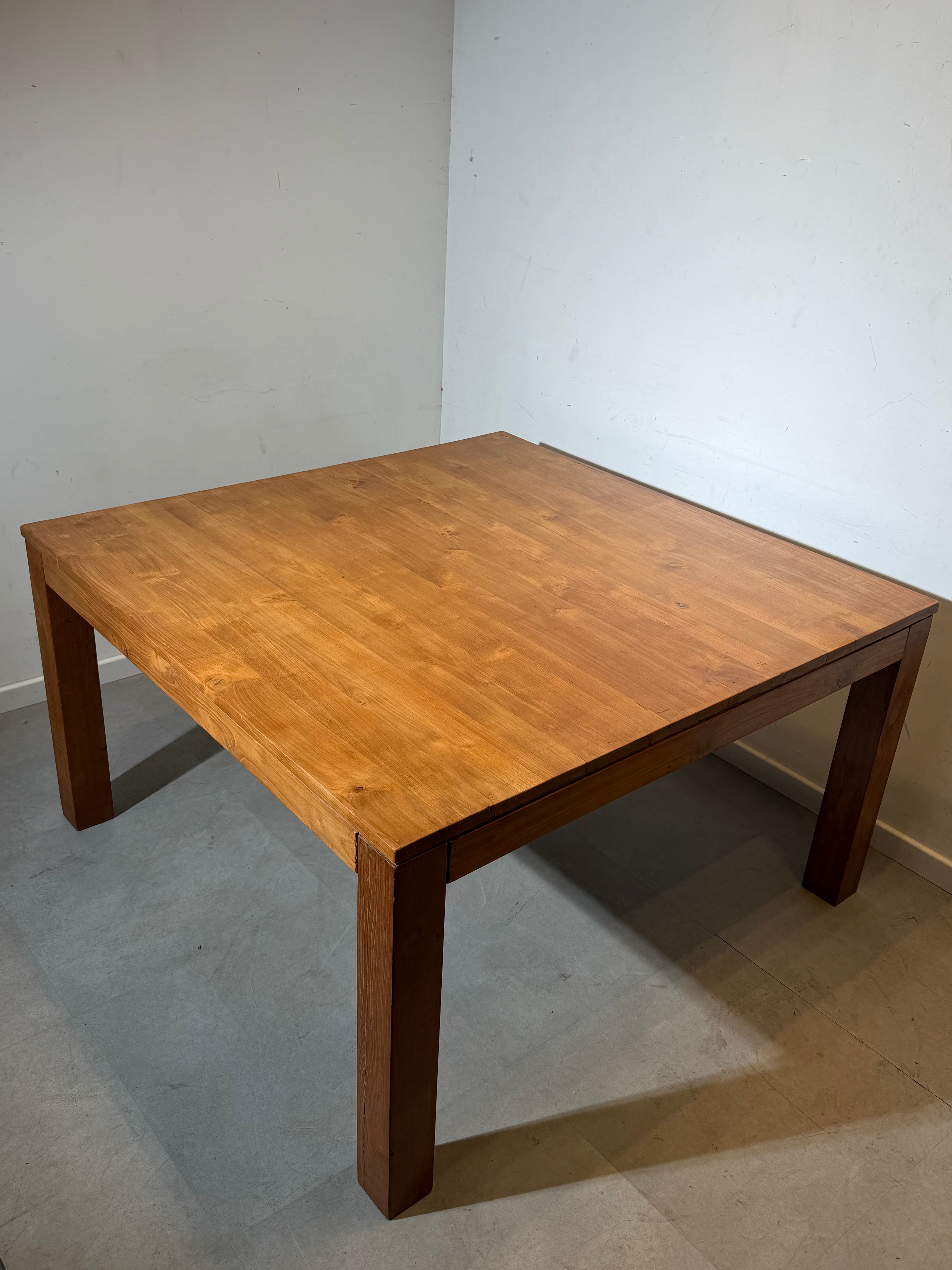 Square Teak Dining Table | Troc Leuven